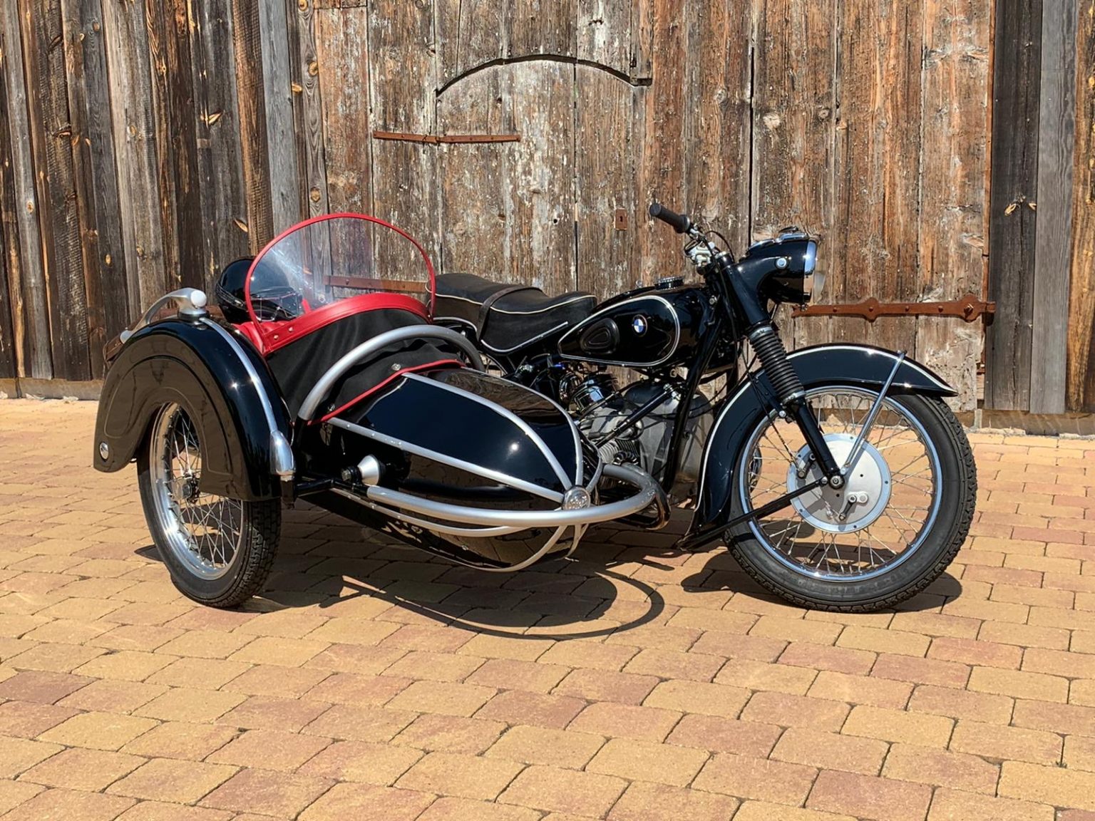 BMW R 67 / 2 Gespann - Oldtimer Erlebnis mit dem Motorrad