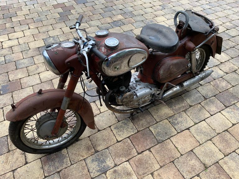 Puch 250 SGS Motorrad von 1954 - Oldtimer Erlebnis pur!