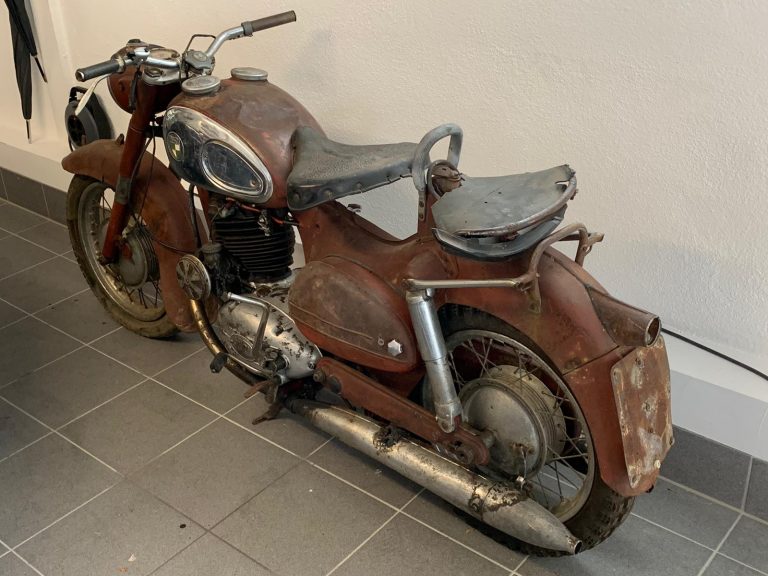Puch 250 SGS Motorrad von 1954 - Oldtimer Erlebnis pur!