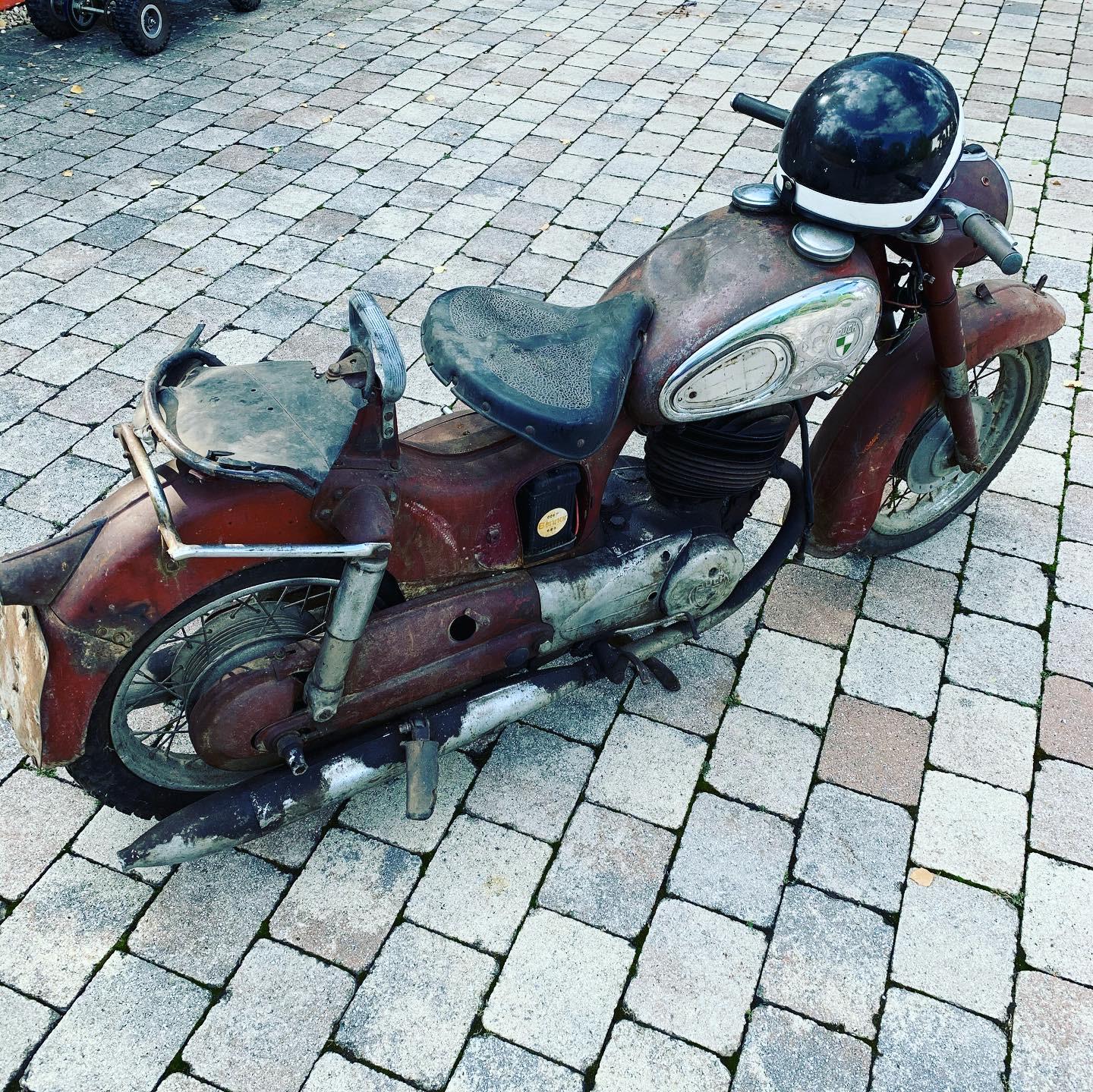 Puch 250 SGS Motorrad von 1954 - Oldtimer Erlebnis pur!