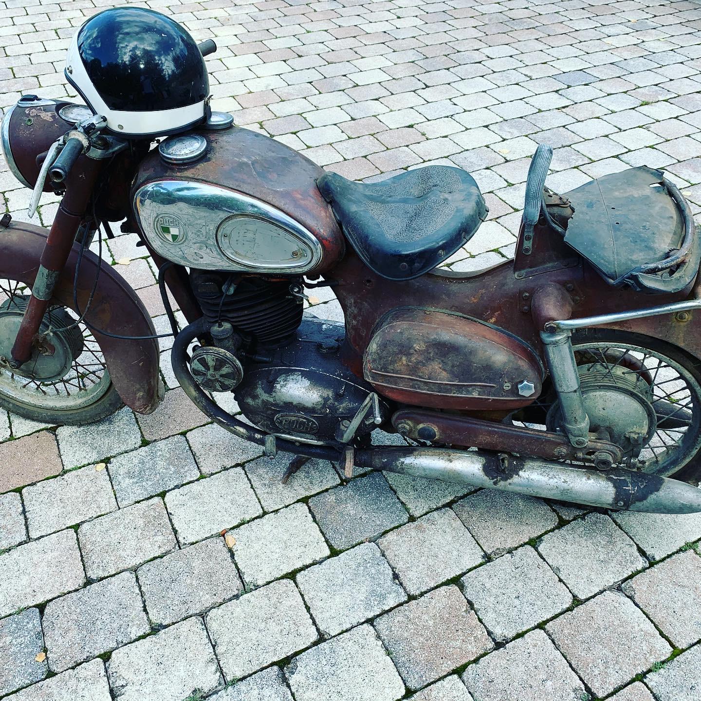 Puch 250 SGS Motorrad von 1954 - Oldtimer Erlebnis pur!